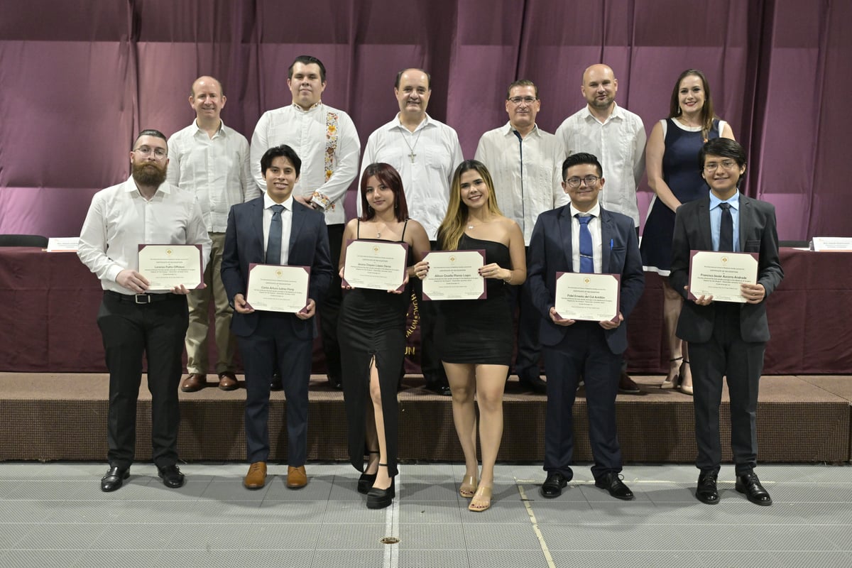 Ceremonia de Reconocimiento a los Mejores Promedios: Celebrando el ...